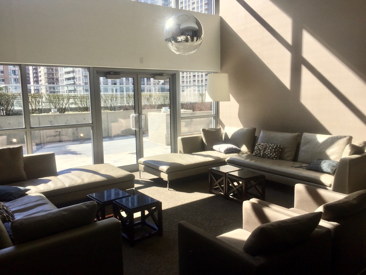 Review of Aura Condos - Part 2: Aura Interior and Amenities